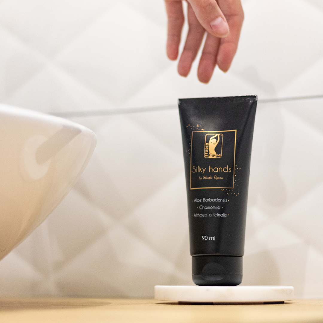 SILKY HANDS – KREM DO RĄK – Studio Figura Września